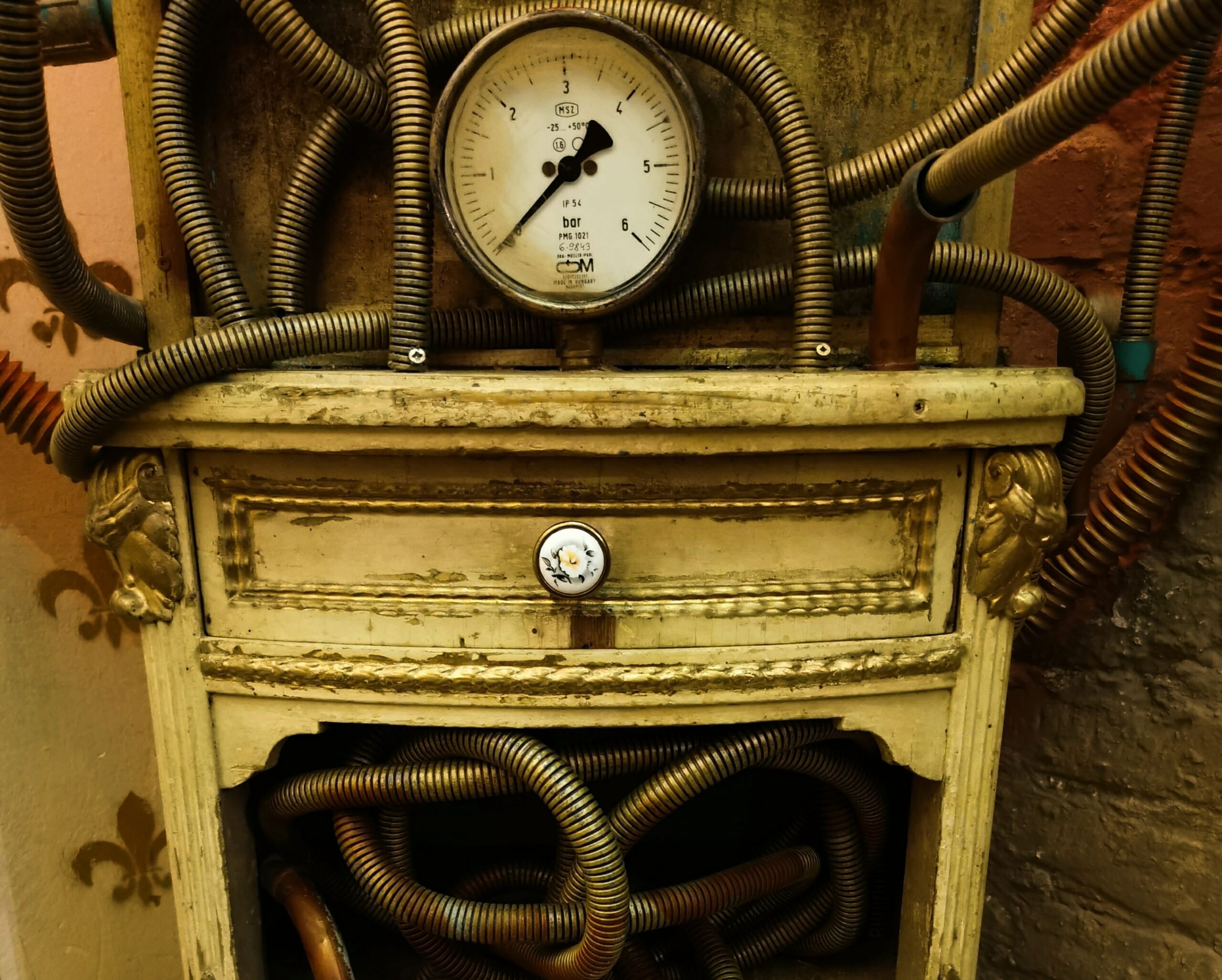 E-Exit: Szabadulószobák Budapest | QH Budapest